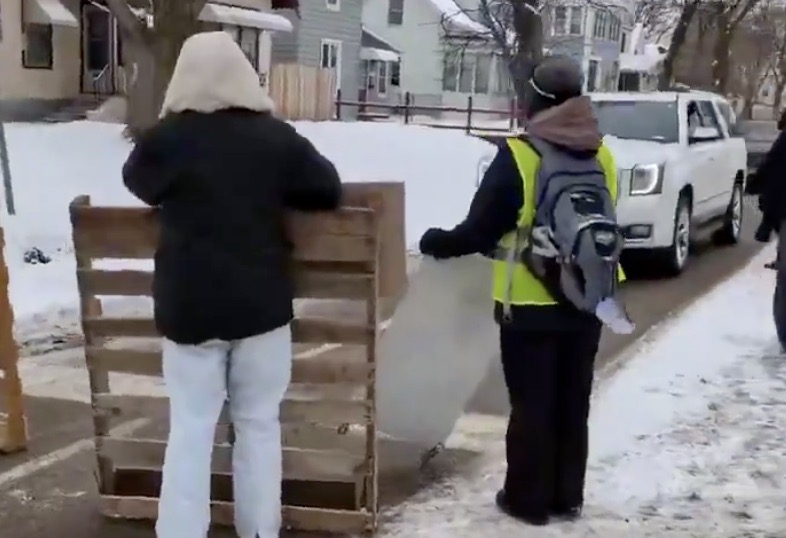 Anti-ICE Squads in Minneapolis Setting up Checkpoints Like Nazis